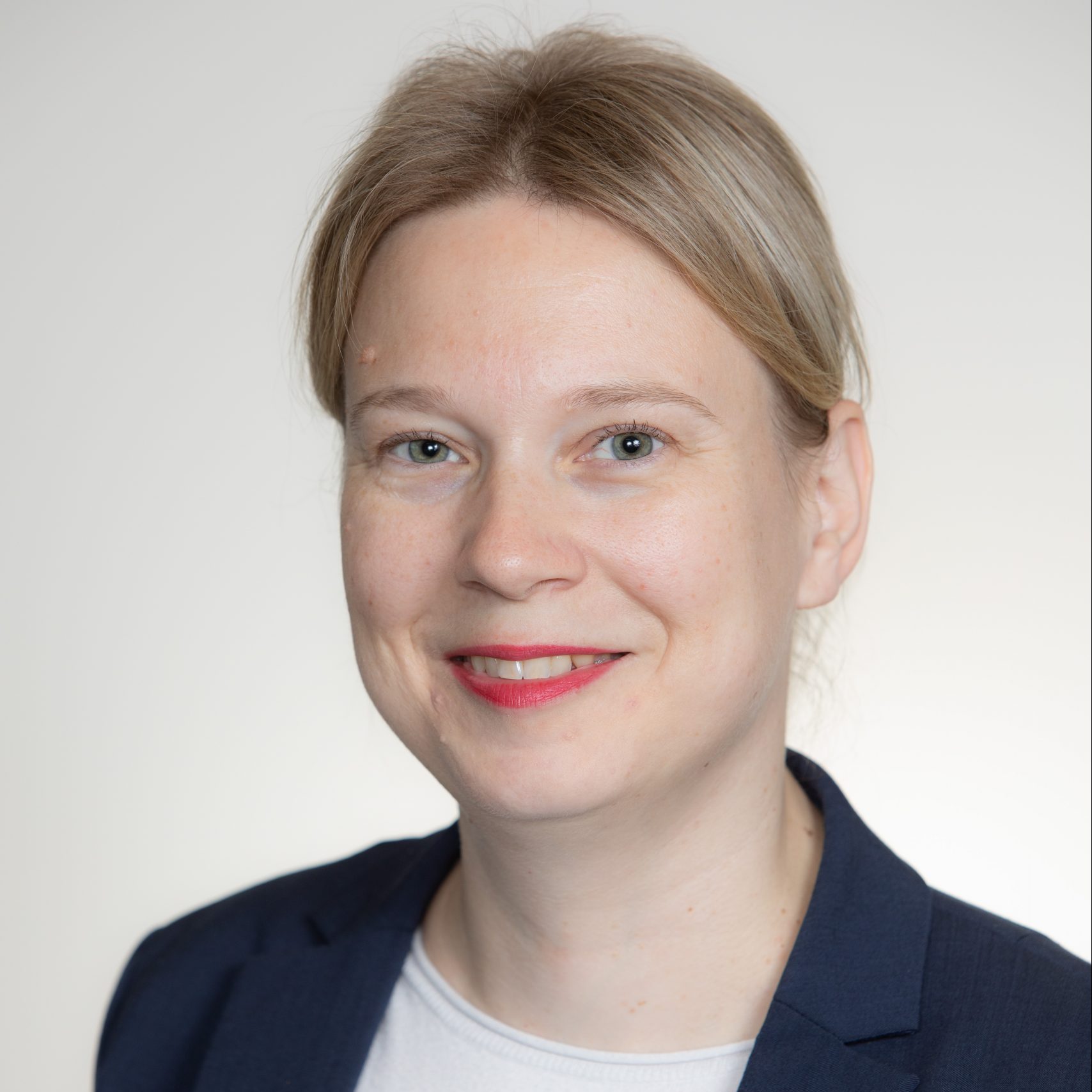 Jelena Erceg gives a talk at the Cold Spring Harbor conference on ...